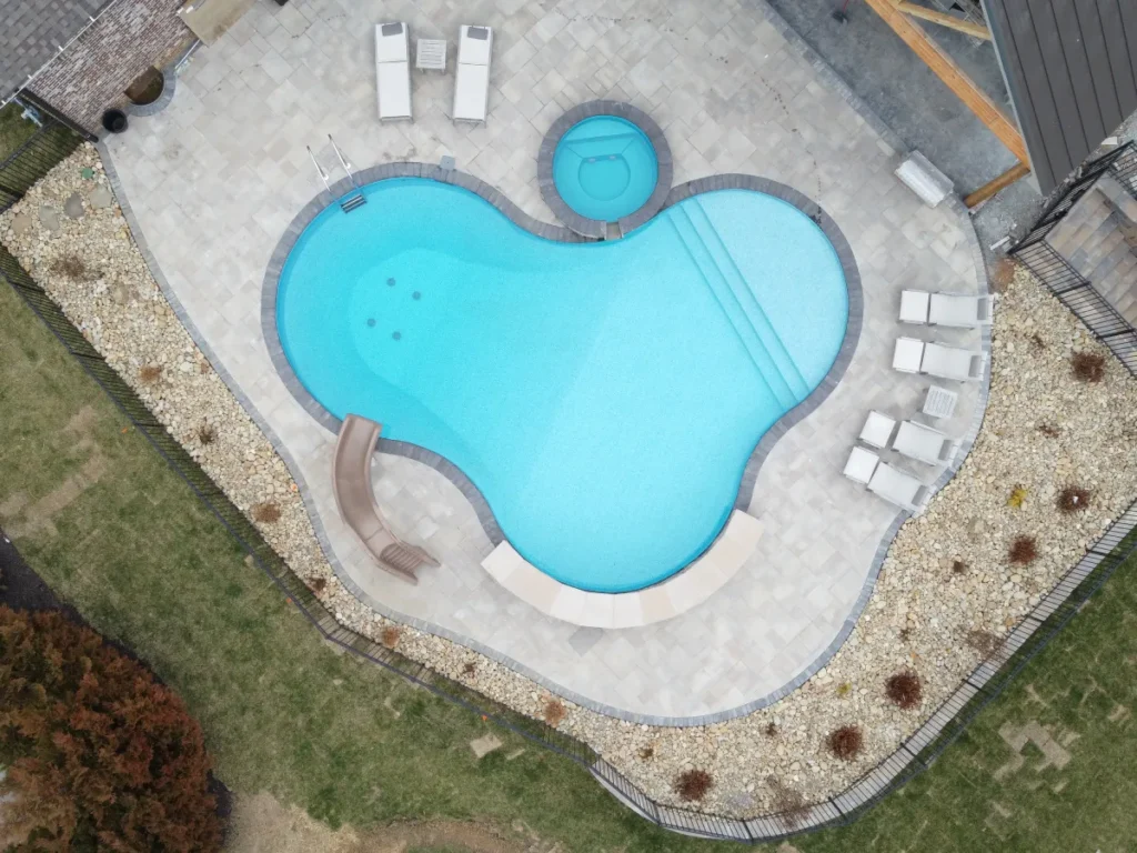 Gunite vs. Fiberglass Pools: How to Choose the Right Pool for You ...